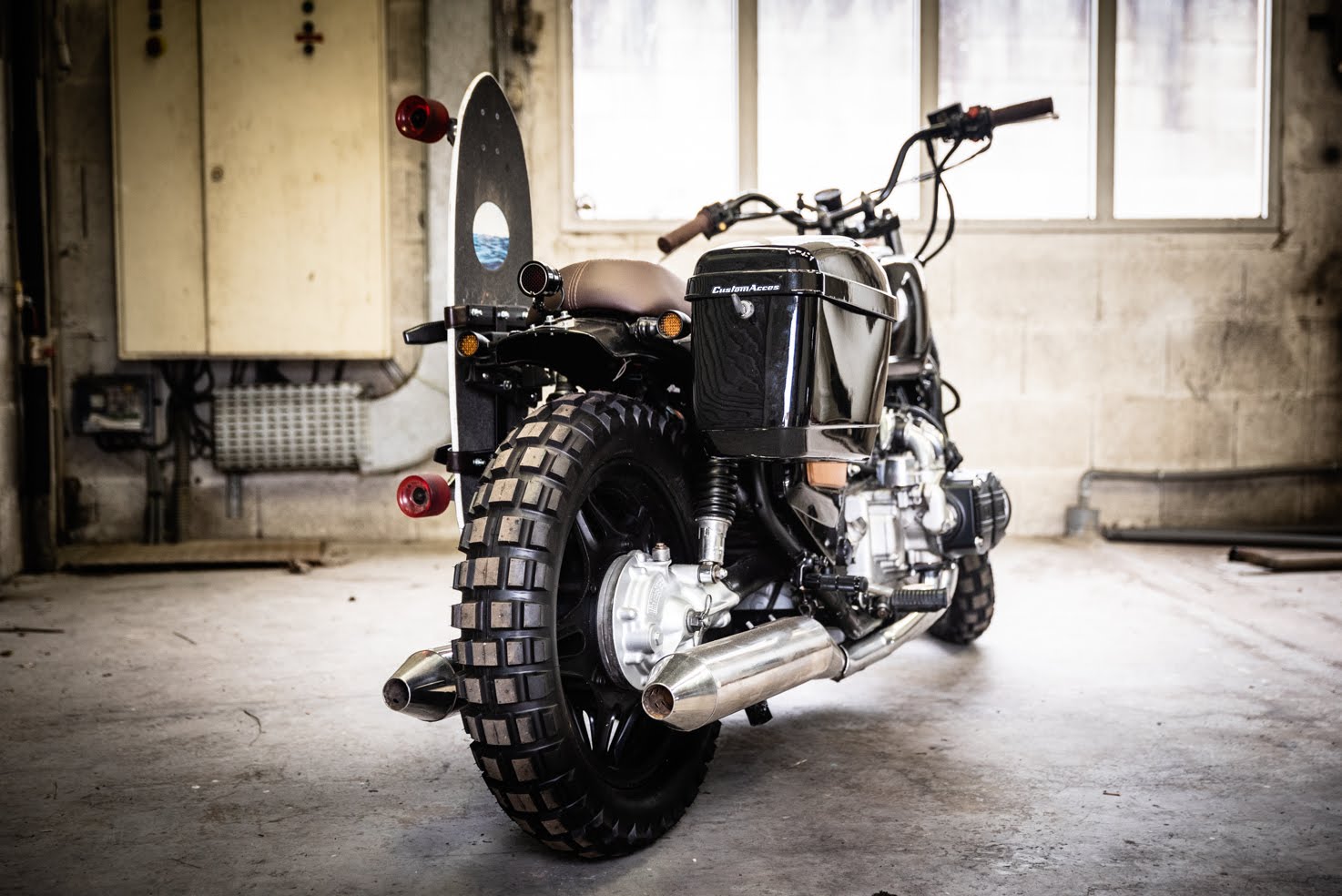 Beach Bobber Honda GL1100 Goldwing - Moto custom Roosbike